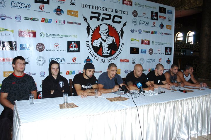 Снимки от кантара преди ММА състезанието RPC: 'Битка за крепостта' — MMA.BG