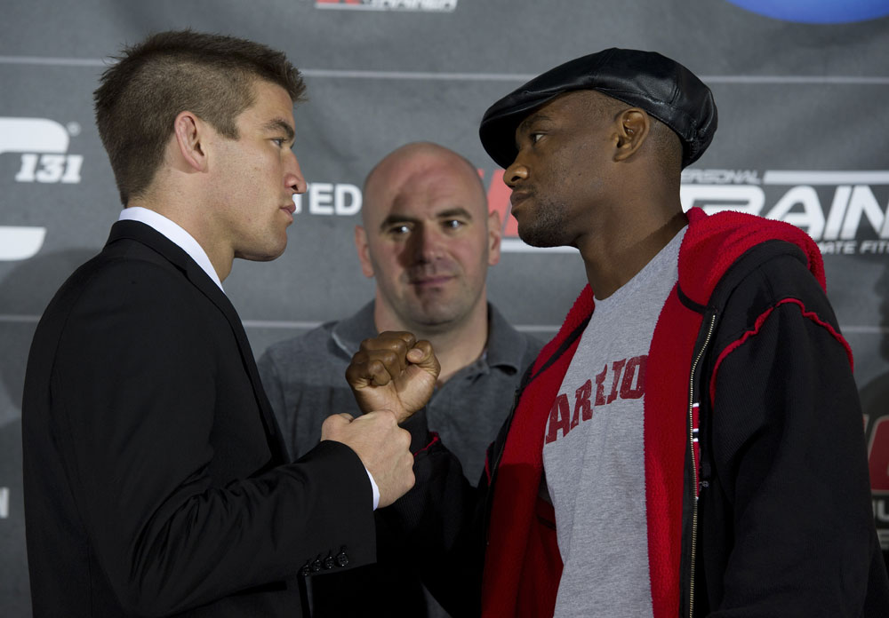 Снимки и видео от пресконференцията преди UFC 131: 'Dos Santos vs ...