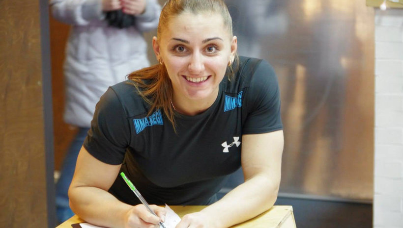 Тренировъчен ден с Alexandra Albu — MMA.BG